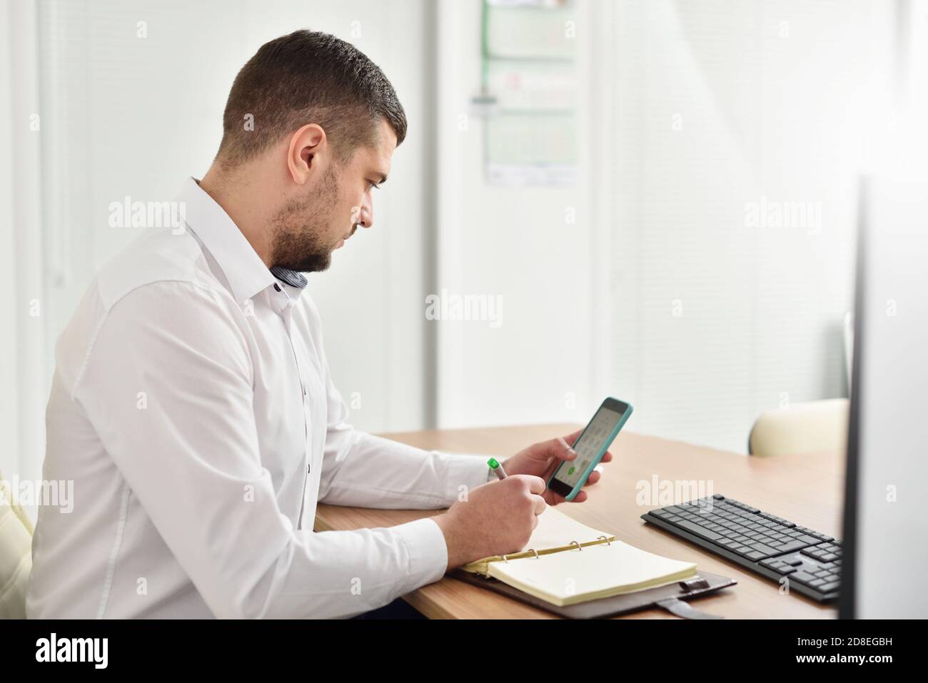 Manager using hi-res stock photography and images - Alamy