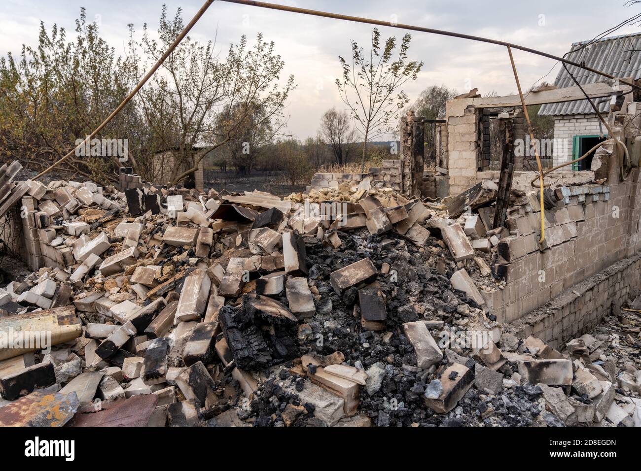 House burned by lightning hi-res stock photography and images - Alamy