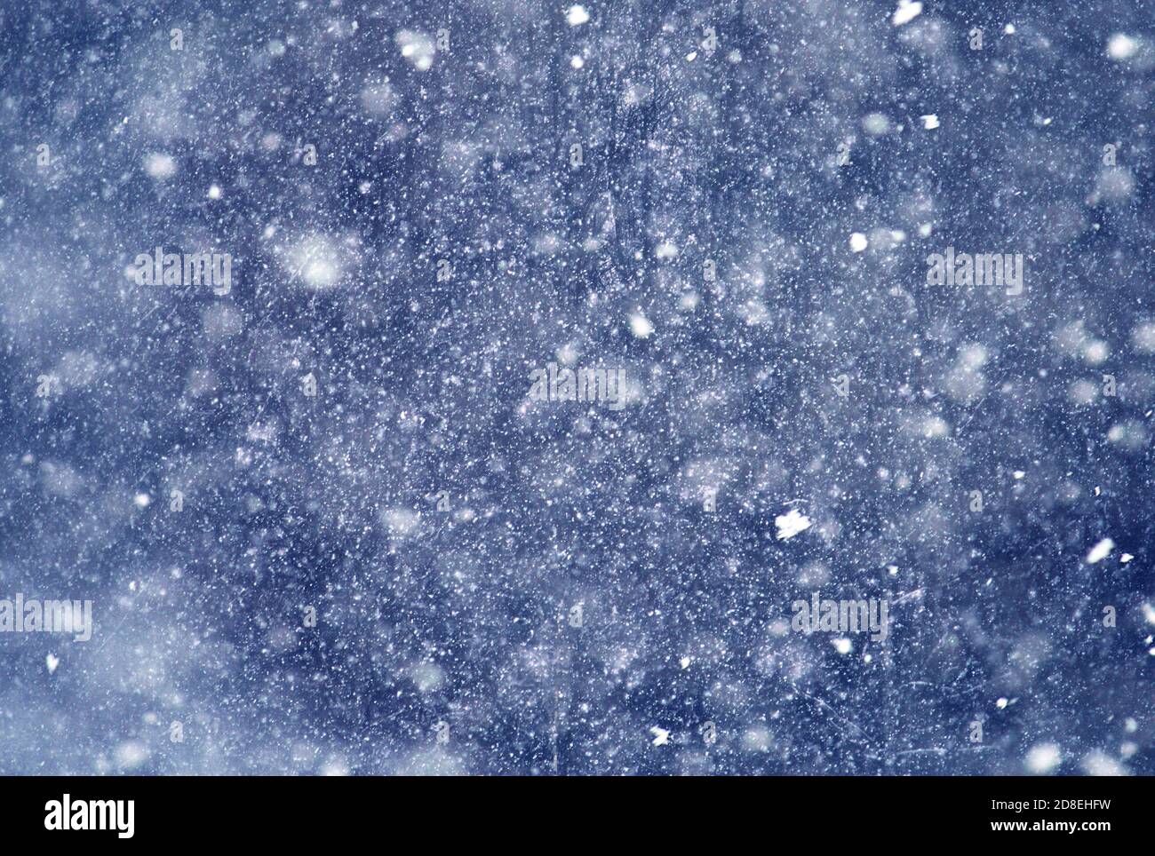 Snowfall background. Snowstorm. Winter overlay texture Stock Photo - Alamy