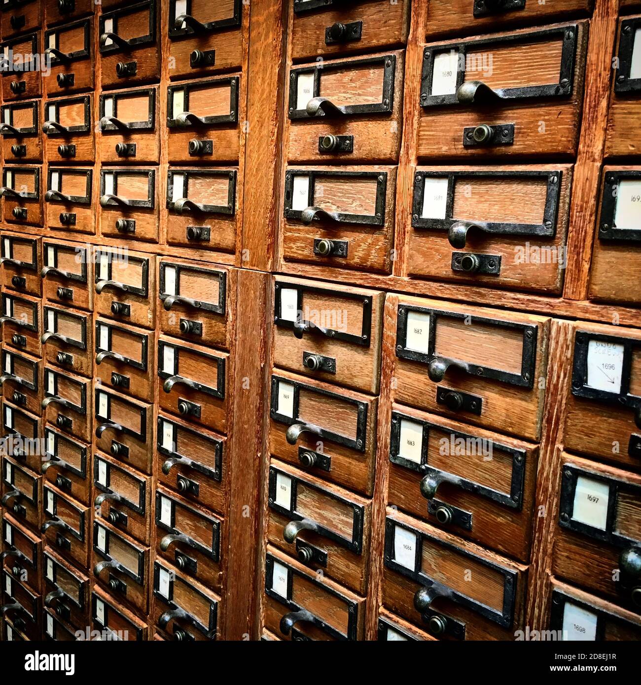 Card catalogs at the library hi-res stock photography and images - Alamy