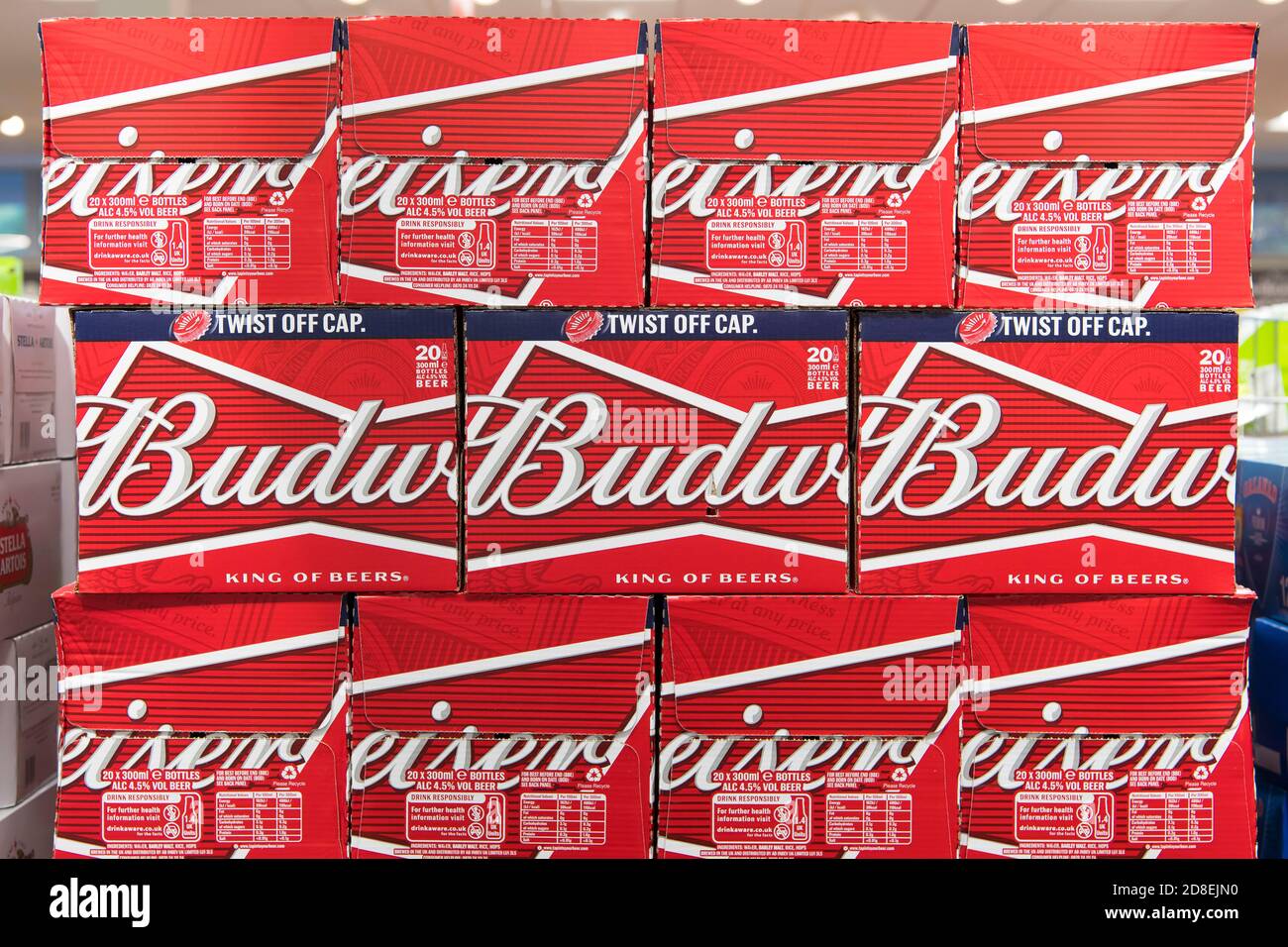 Budweiser beer hi-res stock photography and images - Alamy