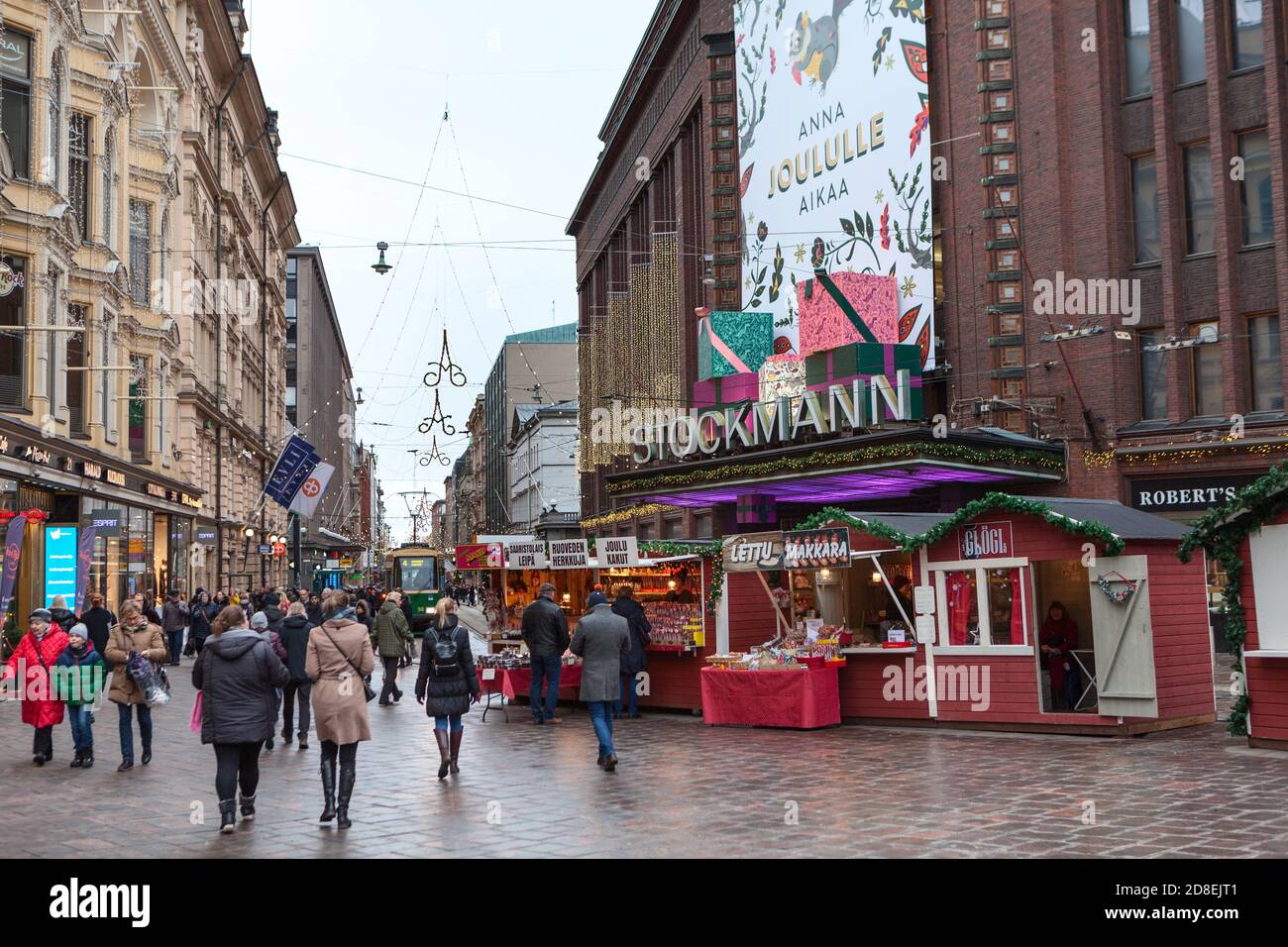 Helsinki largest department store hi-res stock photography and images ...