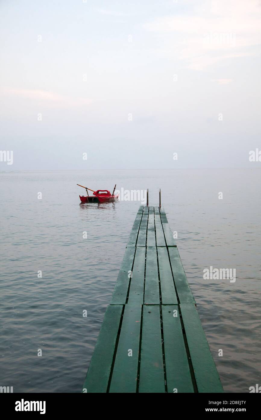 Lifeguard row boat beach hi-res stock photography and images - Alamy