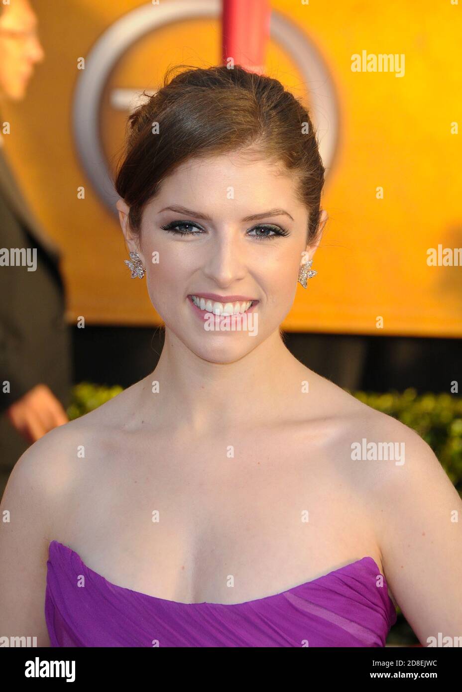 Anna Kendrick arrives at the 16th annual Screen Actors Guild Awards in ...