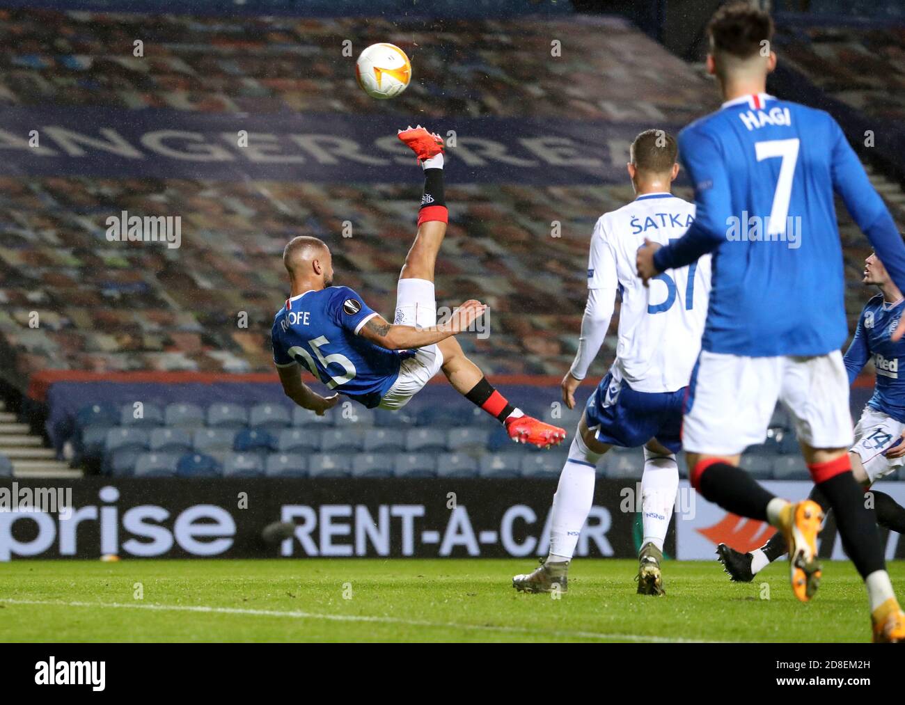 Rangers' Kemar Roofe (left) attempts an overhead kick during the UEFA ...