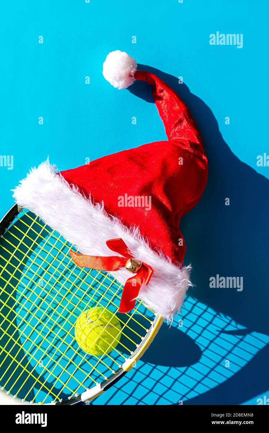 Yellow tennis ball santa hat hi-res stock photography and images - Alamy