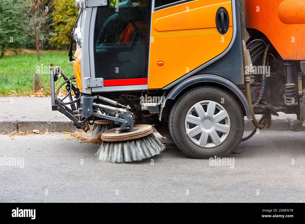Motorized road sweepers hi-res stock photography and images - Alamy