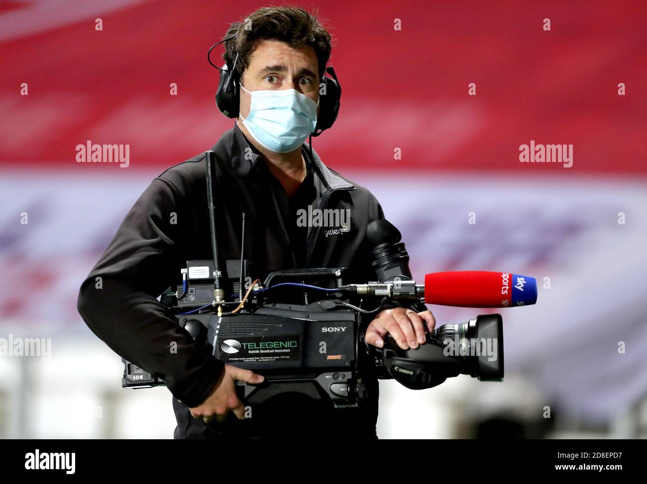 Sky sports rugby league camera hi-res stock photography and images - Alamy