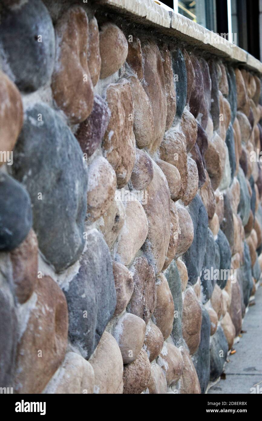 Stone wall ledge hi-res stock photography and images - Alamy