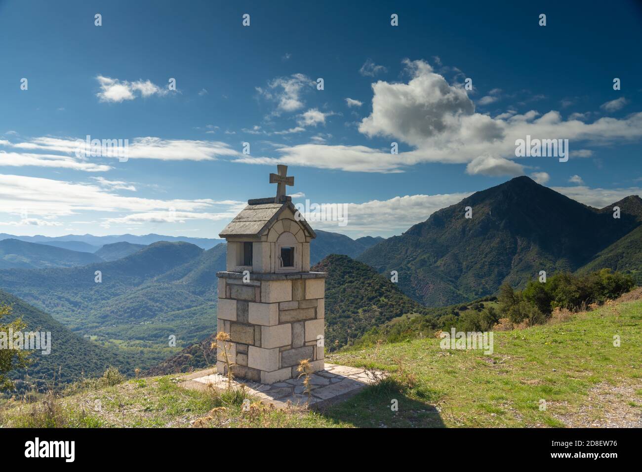 Dramatic sea and mountain landscapes along the backroads of the ...