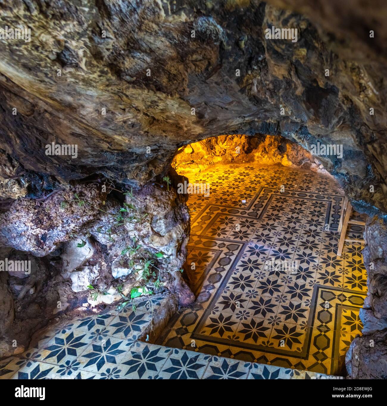 The tiny church of Panagia Plataniotissa (All Holy Virgin of the Plane ...