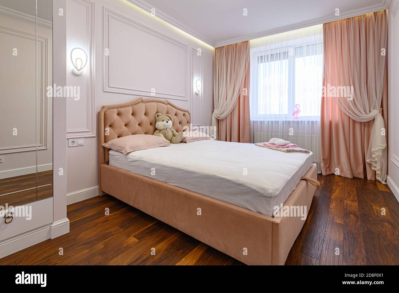 Modern bedroom interior with double bed Stock Photo - Alamy