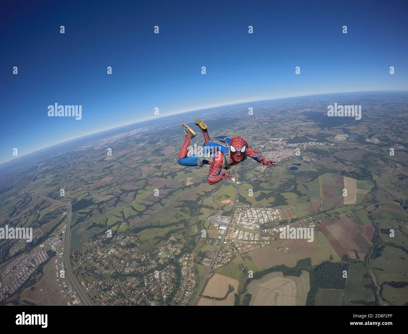 Parachute spider hi-res stock photography and images - Alamy