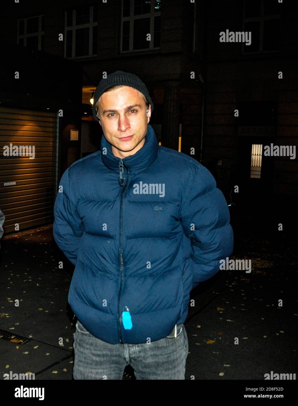 Max Hubacher am Filmset der High-End-Serie Z.E.R.V. in Leipzig am 29.10 ...