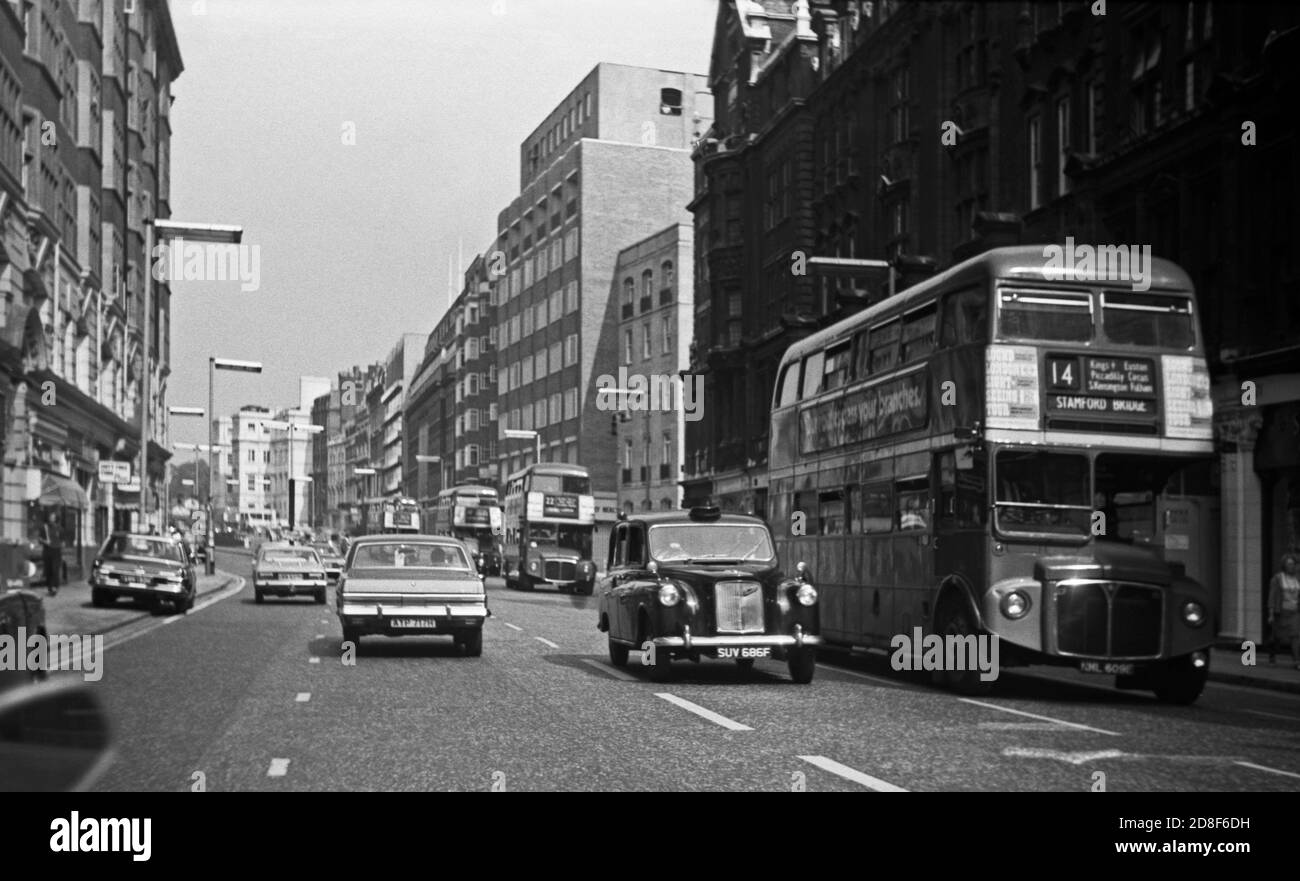 Streetscape London, England, 1971 Stock Photo - Alamy