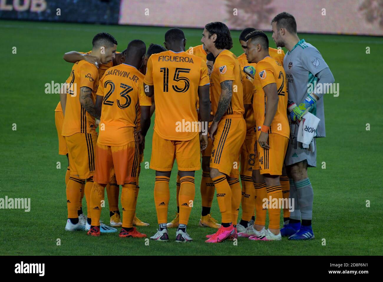 Los Angeles, United States. 28th Oct, 2020. Houston Dynamo team huddle ...