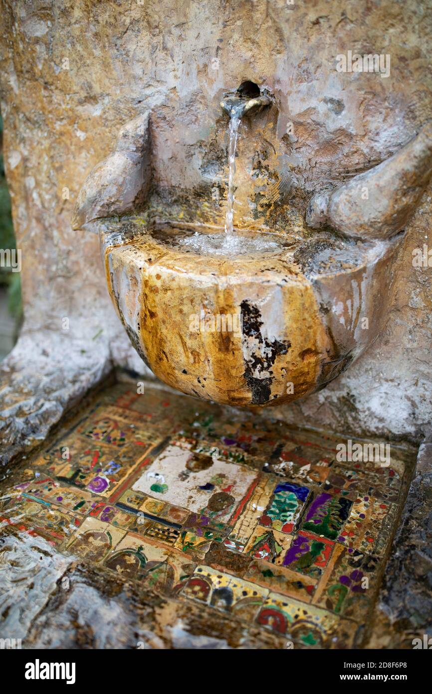 Medieval drinking hi-res stock photography and images - Alamy