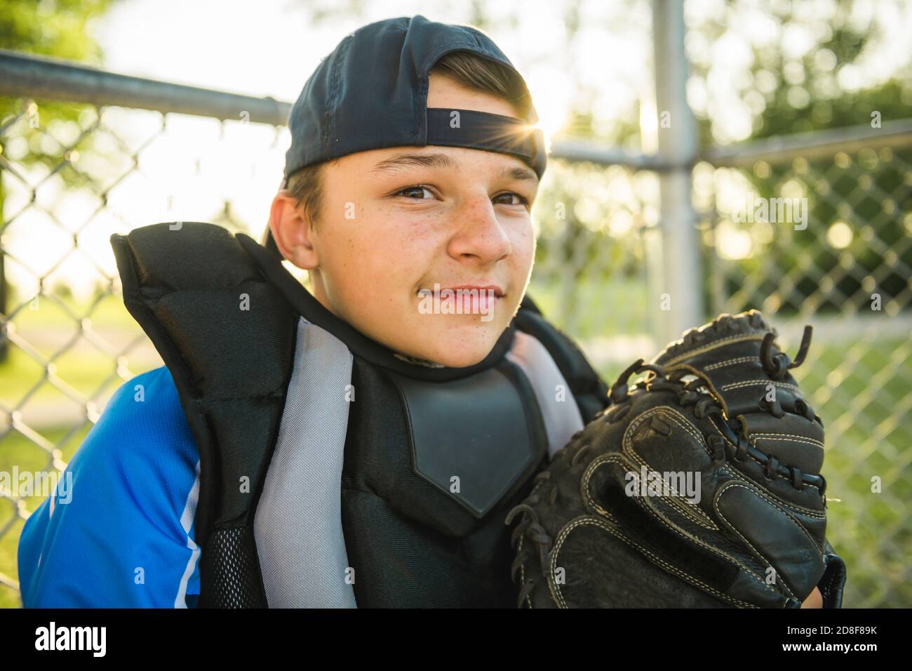 Kids baseball catcher hi-res stock photography and images - Alamy