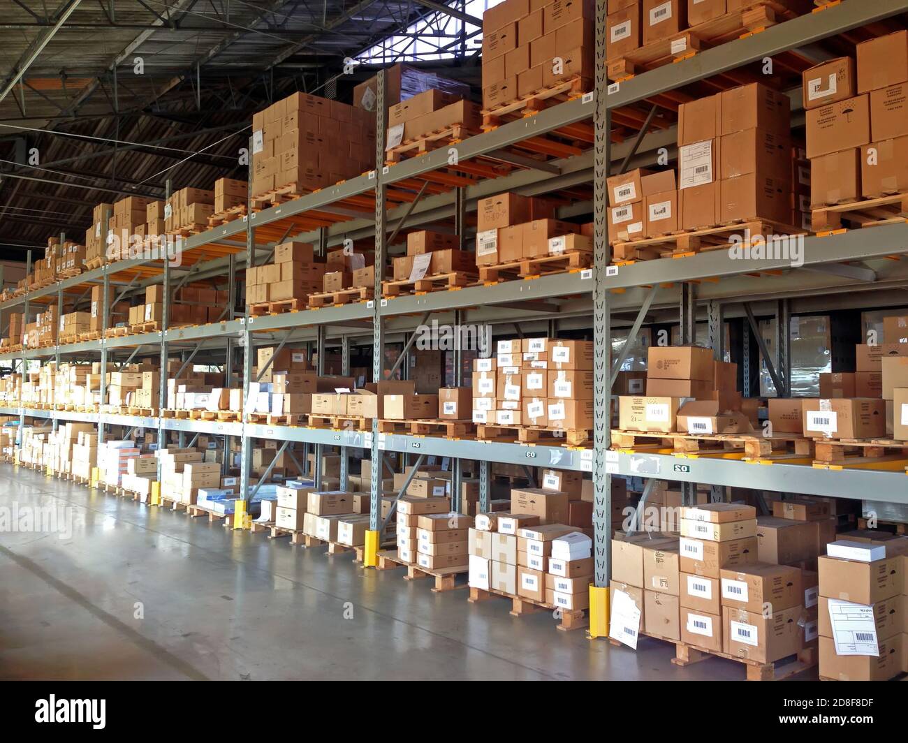 Clean and organized stock warehouse Stock Photo - Alamy