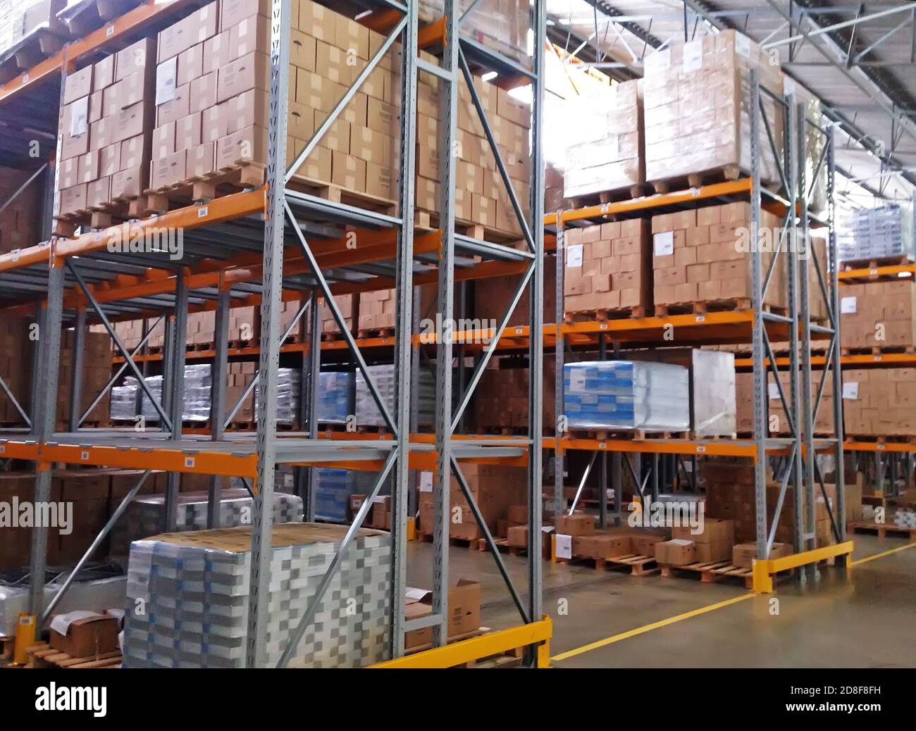 Clean and organized stock warehouse Stock Photo - Alamy