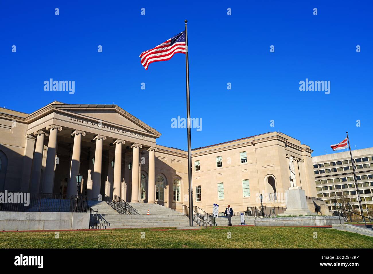 Dc circuit court hi-res stock photography and images - Alamy