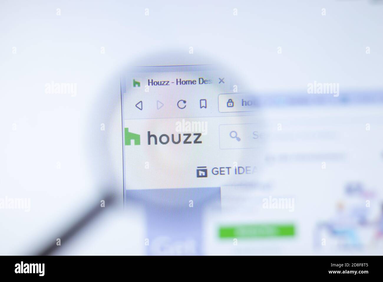 Houzz logo hi-res stock photography and images - Alamy