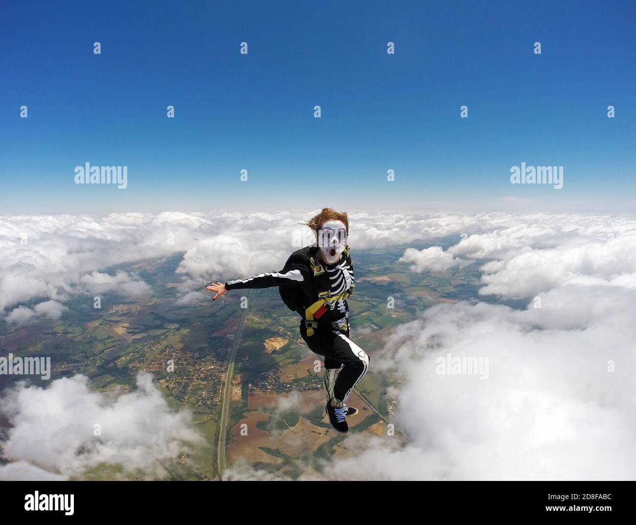 Women in halloween costume hi-res stock photography and images - Alamy