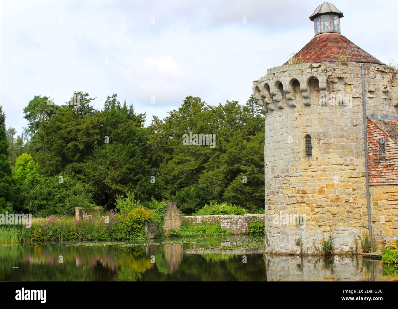 Scotney Castle Lake and Gardens in Summer. This beautiful and historic ...