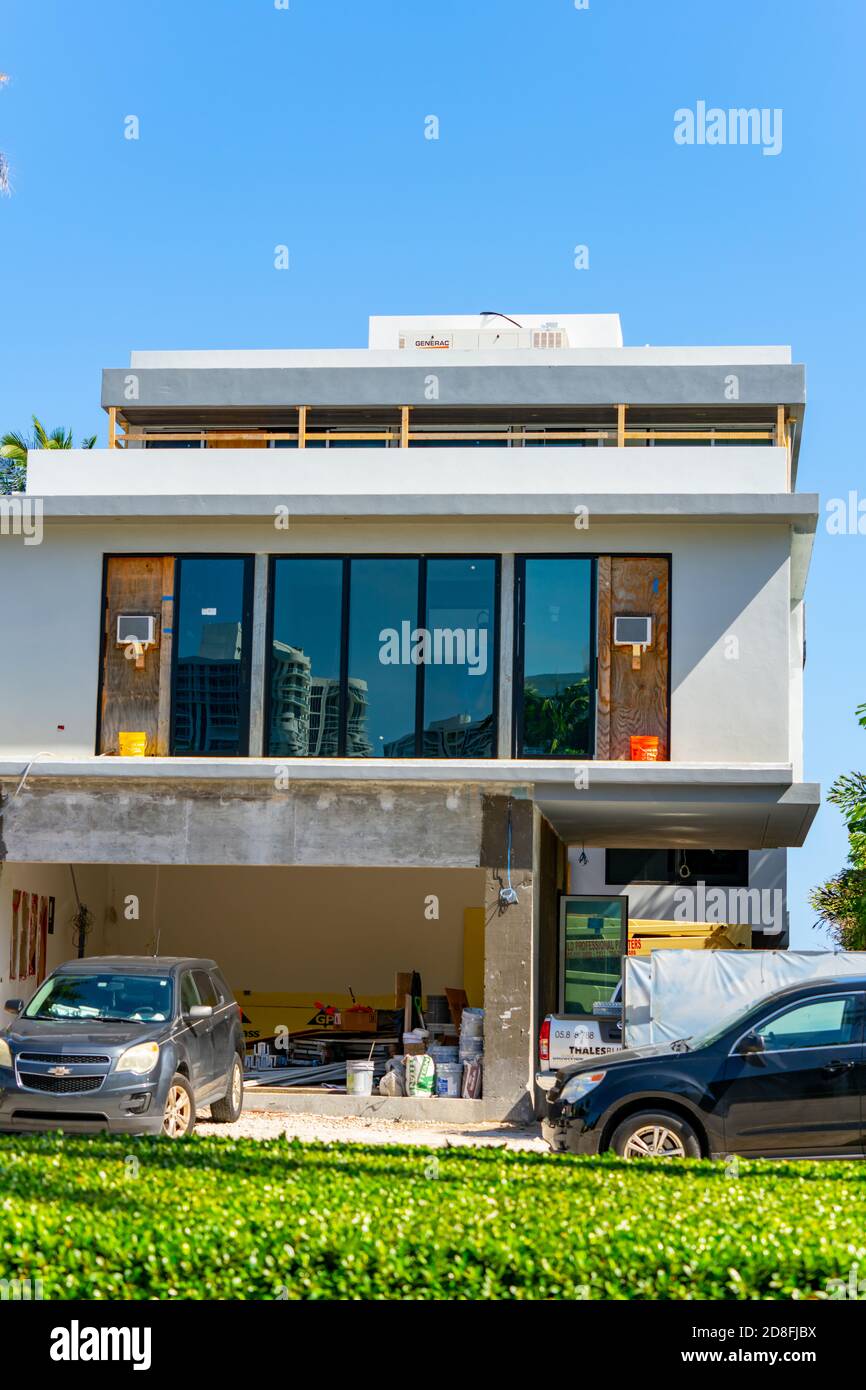 Mansion construction hi-res stock photography and images - Alamy