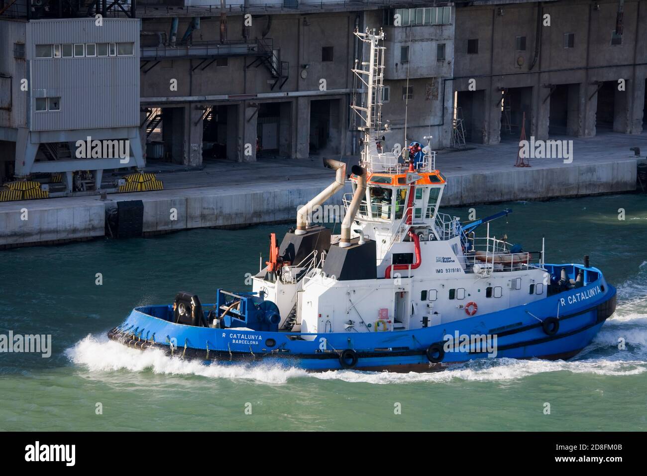 Tugboat in Port of Barcelona, Catalonia, Spain, Europe Stock Photo - Alamy