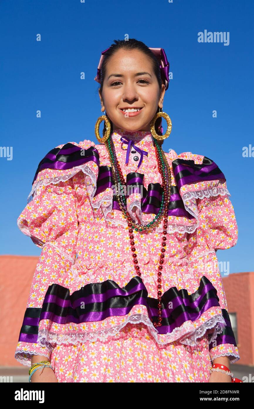 Mexican rodeo girl hi-res stock photography and images - Alamy