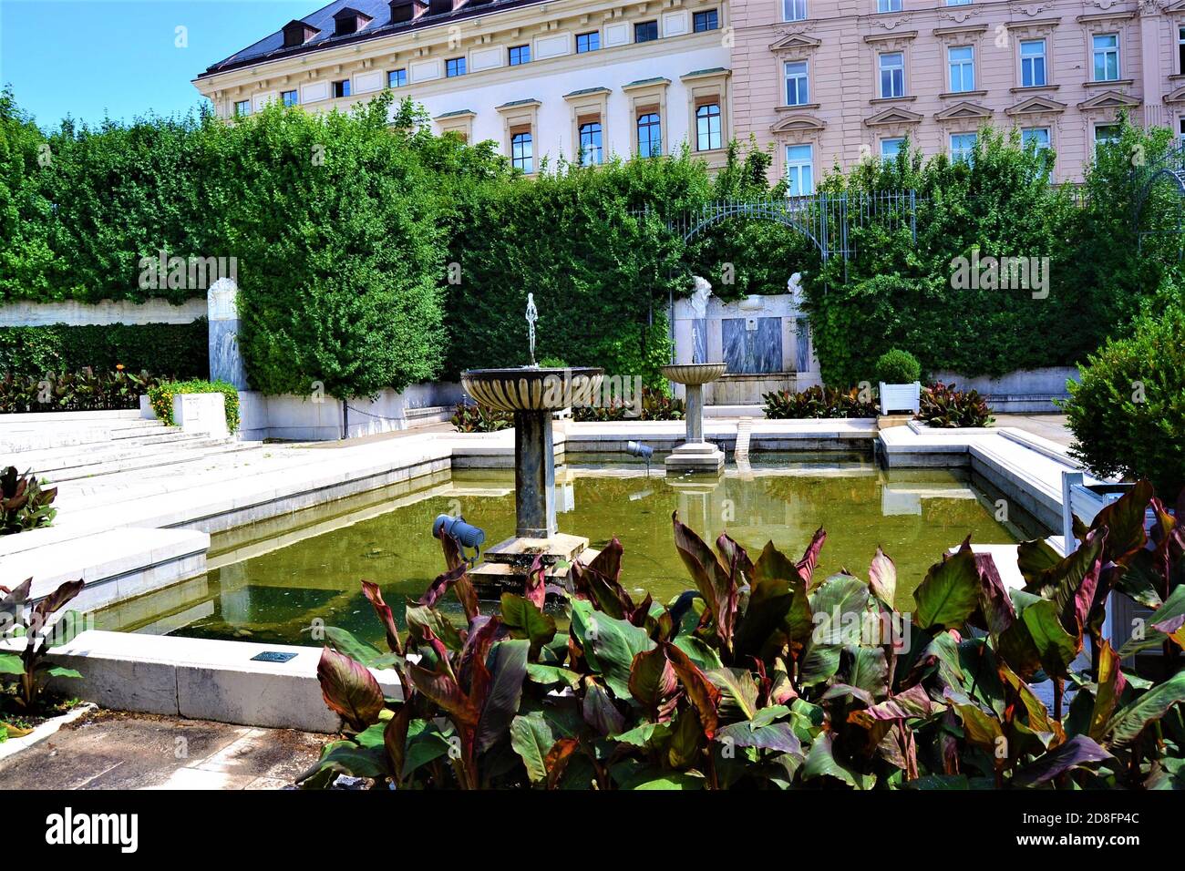 Beautiful park and green views of city Vienna. Fountain and water Stock ...