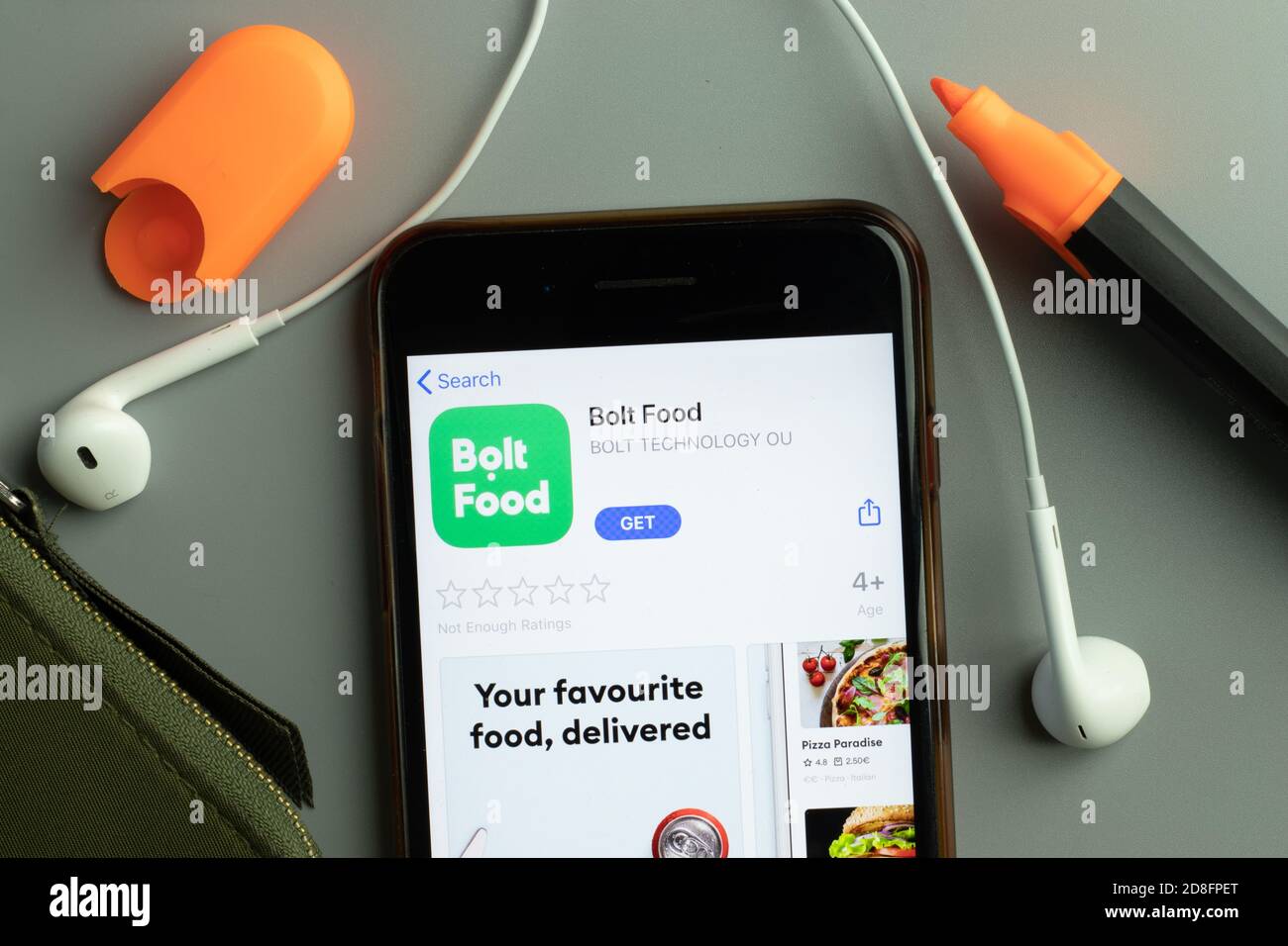 New York, USA - 26 October 2020: Bolt Food mobile app icon logo on ...