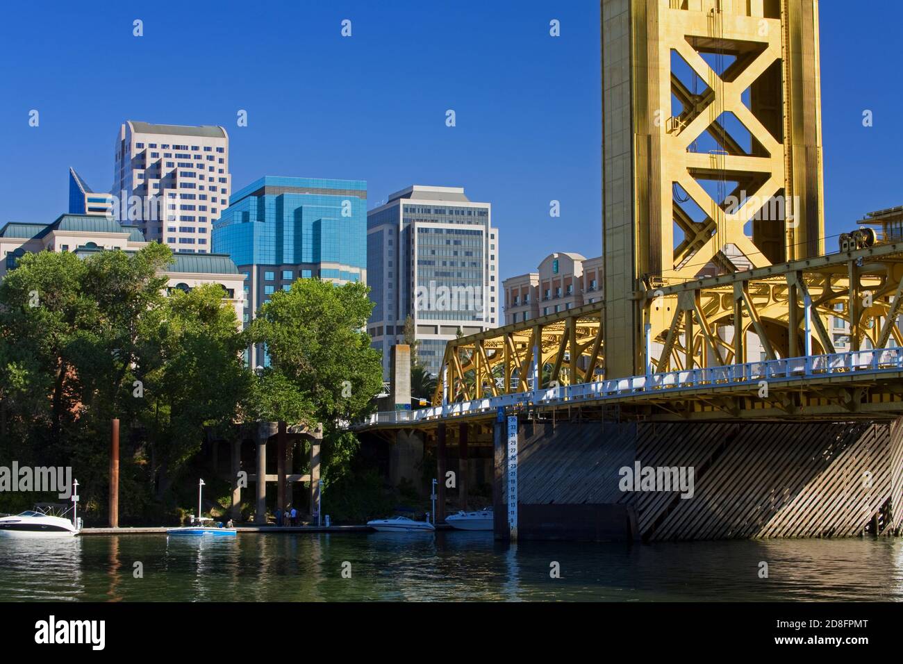 Tower Bridge Over Sacramento River High Resolution Stock Photography ...
