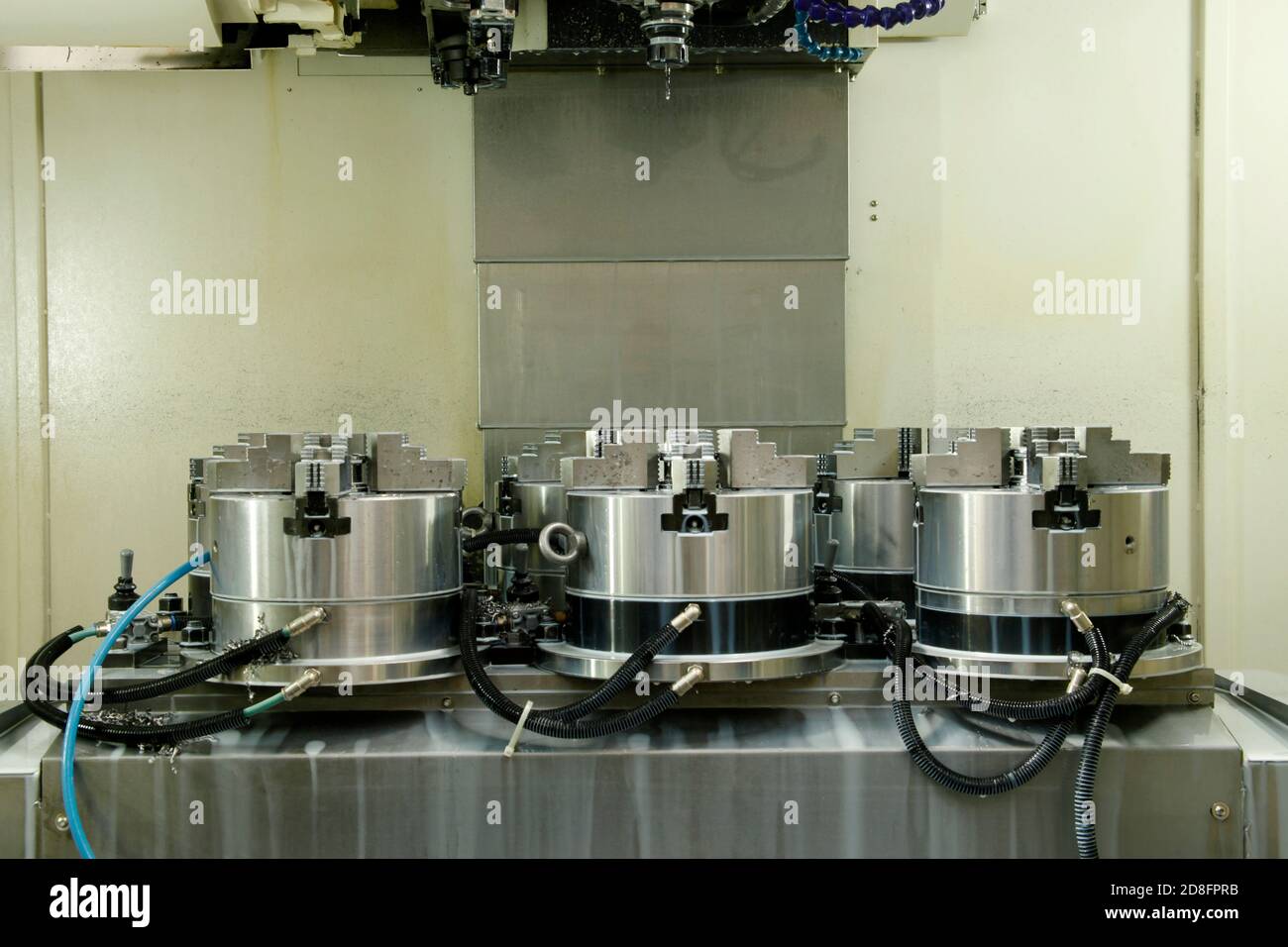Metalworking CNC milling machine. Engineering Workshop Stock Photo - Alamy