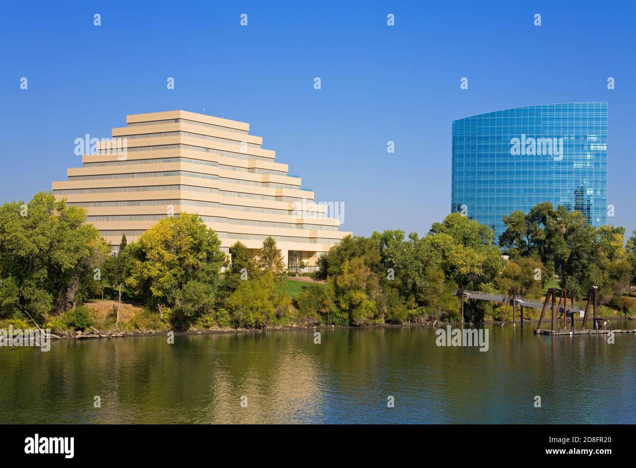 Calstrs buildings hi-res stock photography and images - Alamy