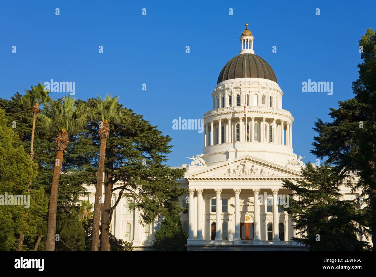 Sacramento state capital hi-res stock photography and images - Alamy