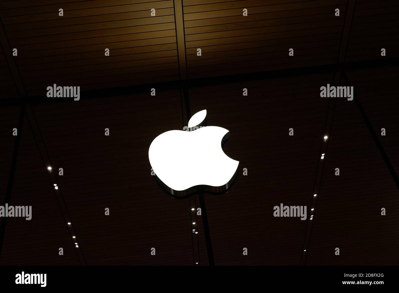 --FILE--The logo of American multinational technology company Apple Inc ...