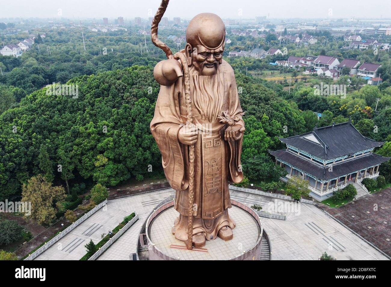 Taoist god hi-res stock photography and images - Alamy