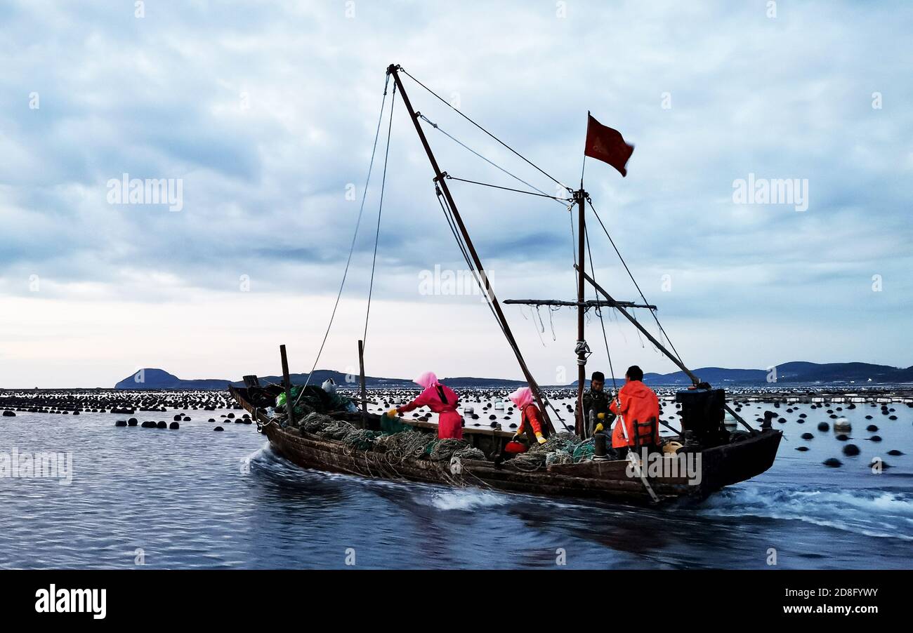 Dalian town hi-res stock photography and images - Alamy