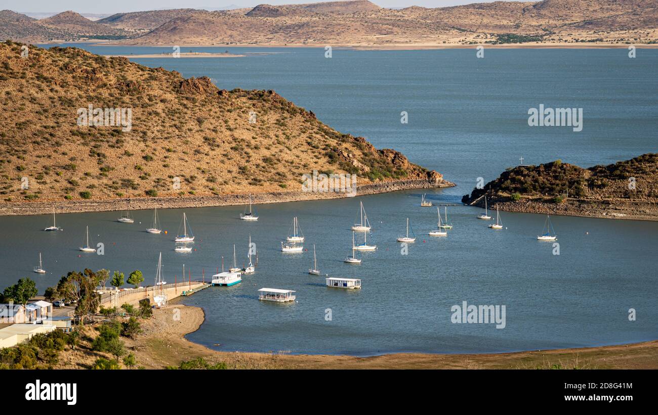 Dock low water level lake hi-res stock photography and images - Alamy