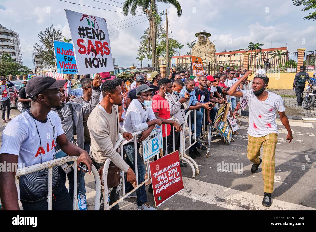 Lagos nigeria palm trees hi-res stock photography and images - Alamy
