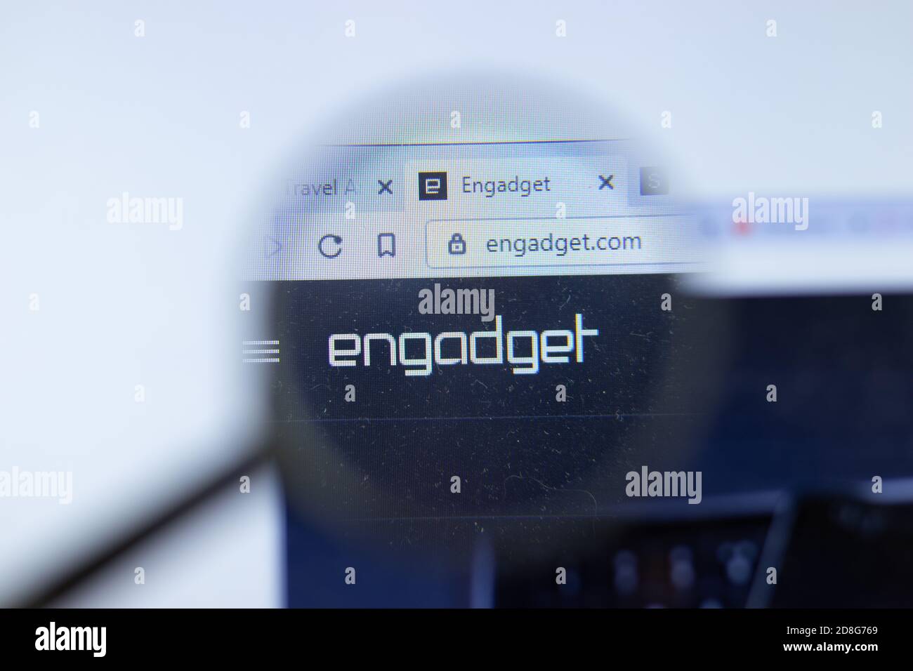 Engadget logo hi-res stock photography and images - Alamy
