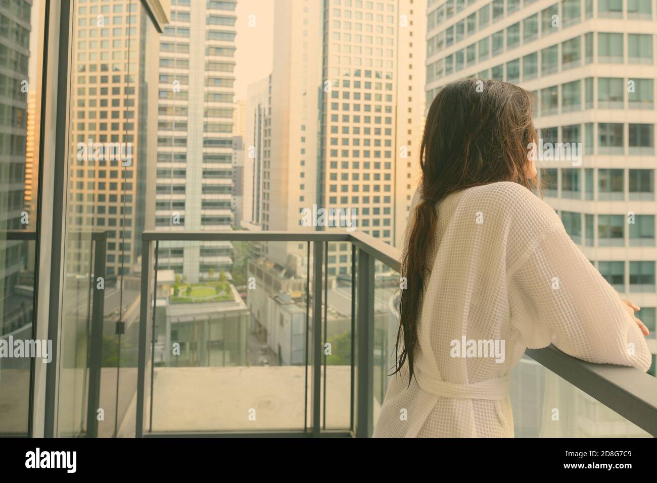 Asian back rear view hi-res stock photography and images - Alamy