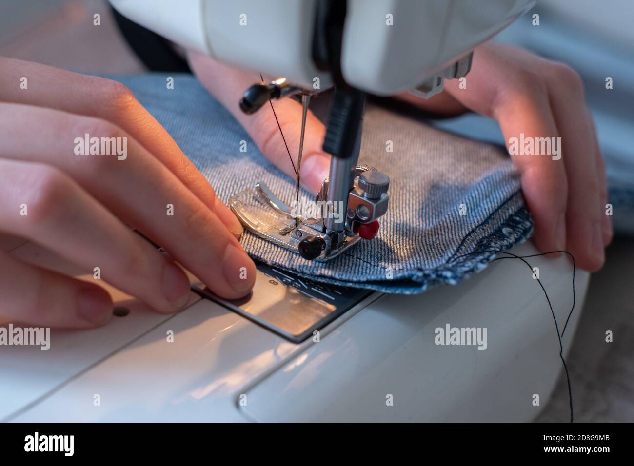 Sewing on a sewing machine hi-res stock photography and images - Alamy