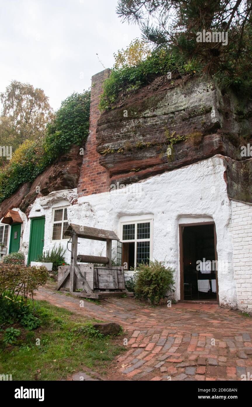 Kinver caves hi-res stock photography and images - Alamy