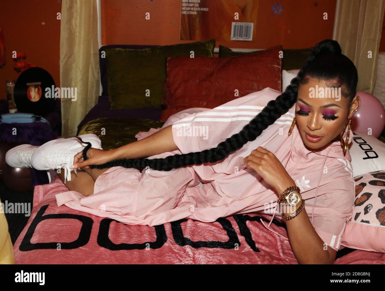 Braids queen hair hi-res stock photography and images - Alamy