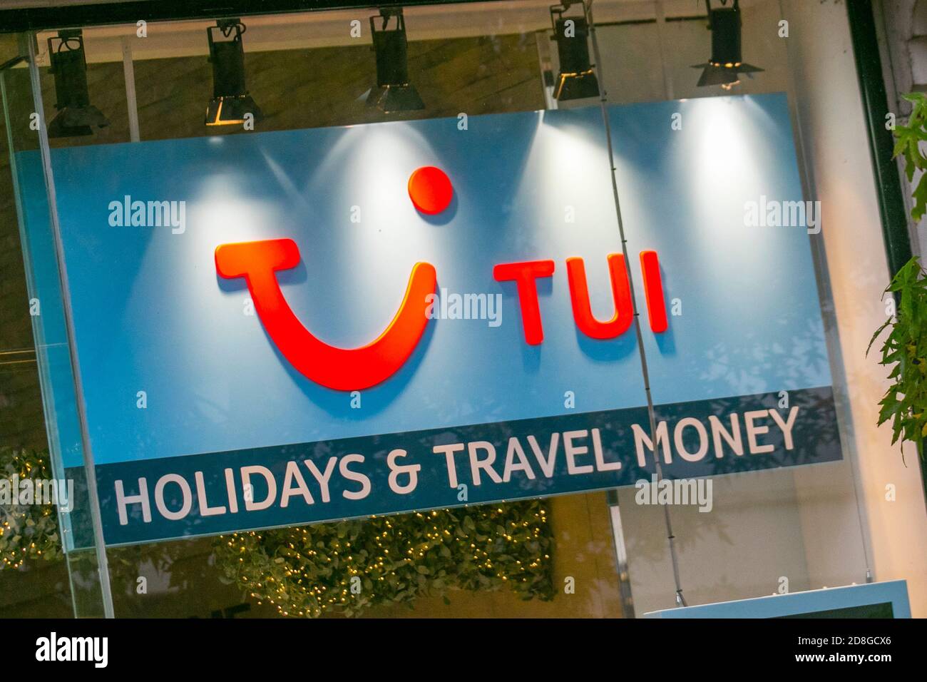 Tui livery hi-res stock photography and images - Alamy