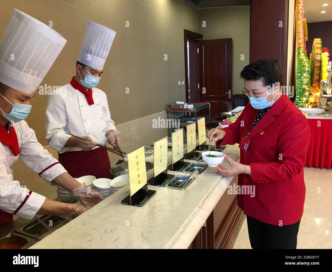 Reducing food waste hi-res stock photography and images - Alamy