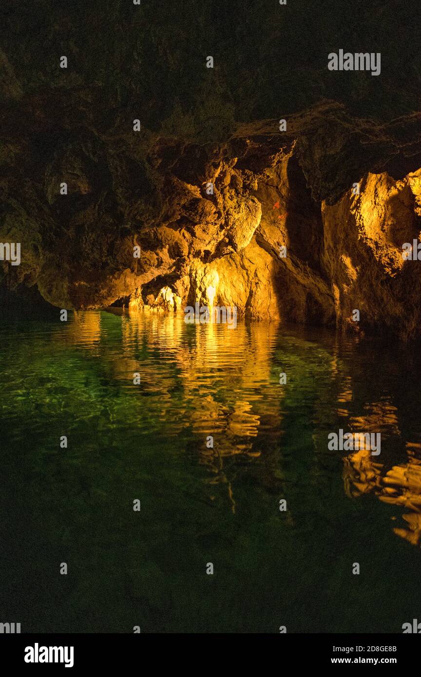 Lac souterrain de saint leonard hi-res stock photography and images - Alamy